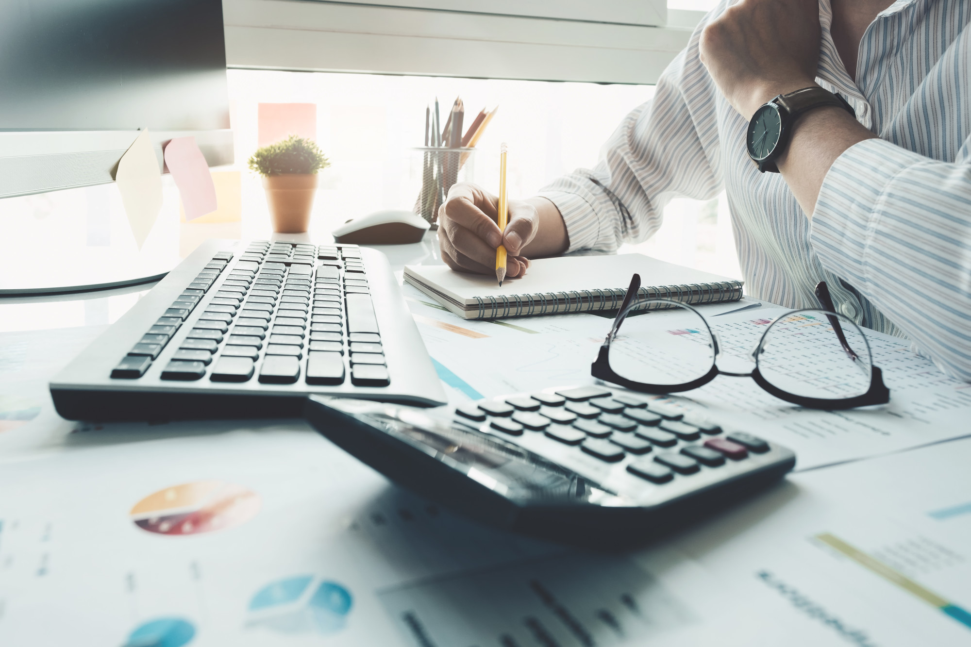 10 Financial Hardship Examples: Common Money Troubles People Run Into
